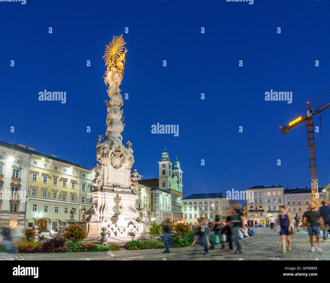 Hauptplatz (Main Square), Alter Dom (Old Cathedral), streetcar ...
