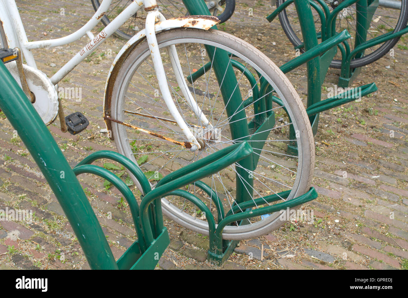 Cycle rack hi-res stock photography and images - Alamy