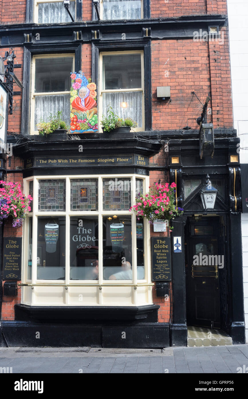 The Globe public house in Cases Street, Liverpool city centre - a ...