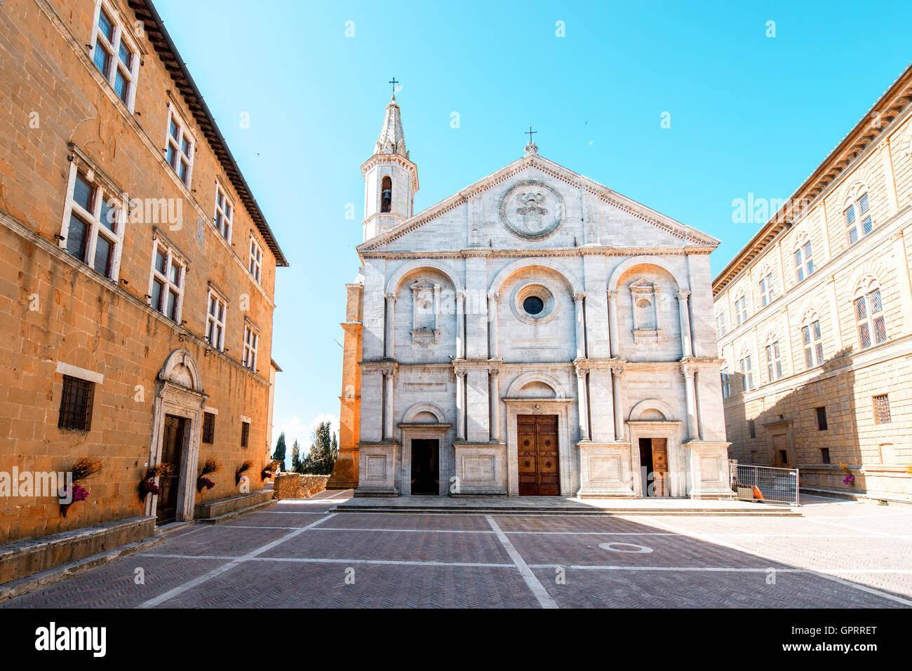 Pienza village the cathedral hi-res stock photography and images - Alamy