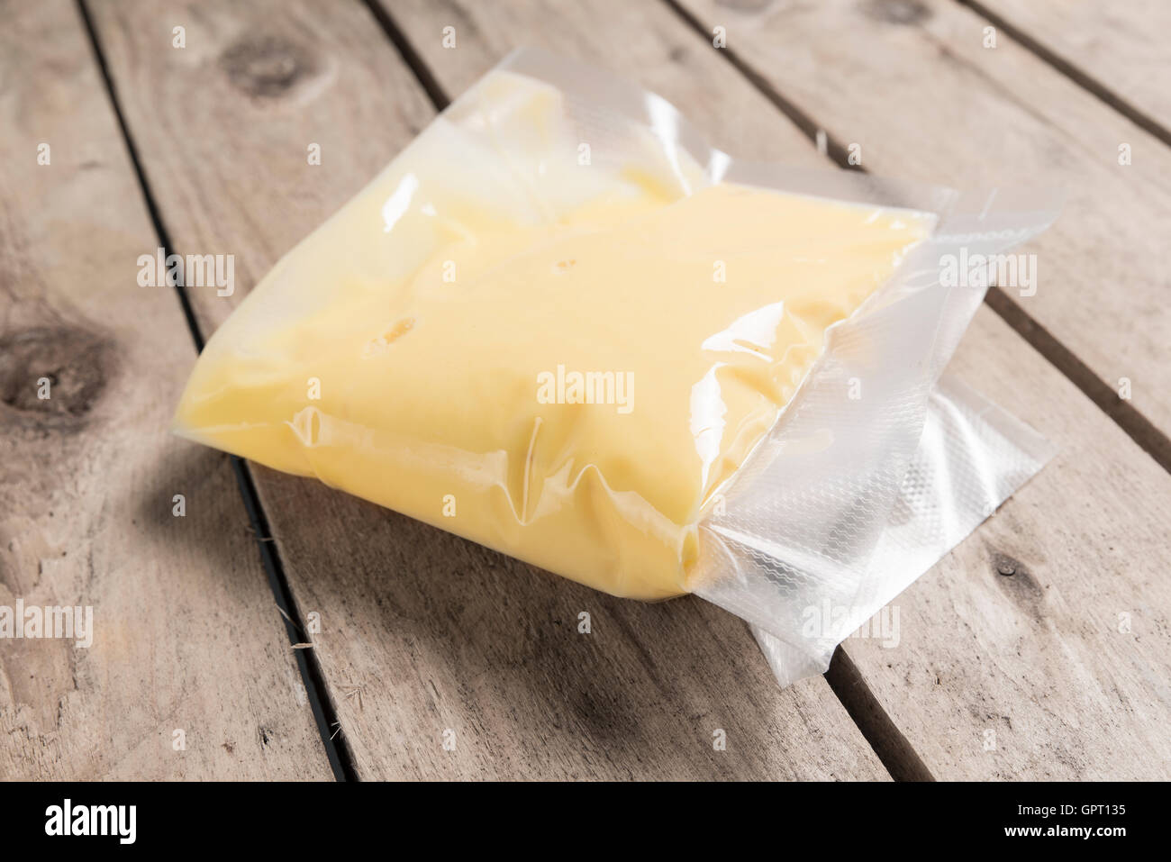 Plastic container food packaged packaging pastry hi-res stock ...