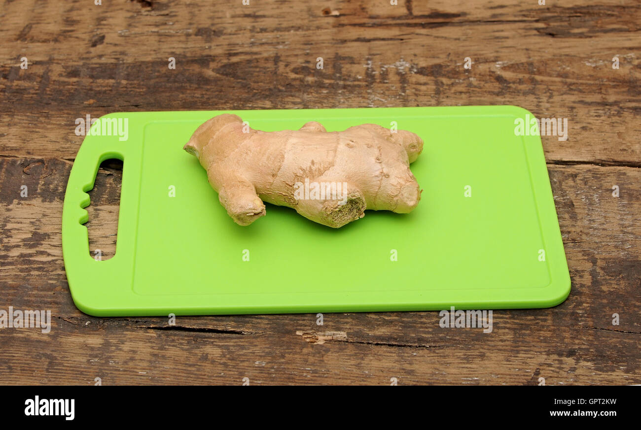 Fresh ginger root plant hi-res stock photography and images - Alamy