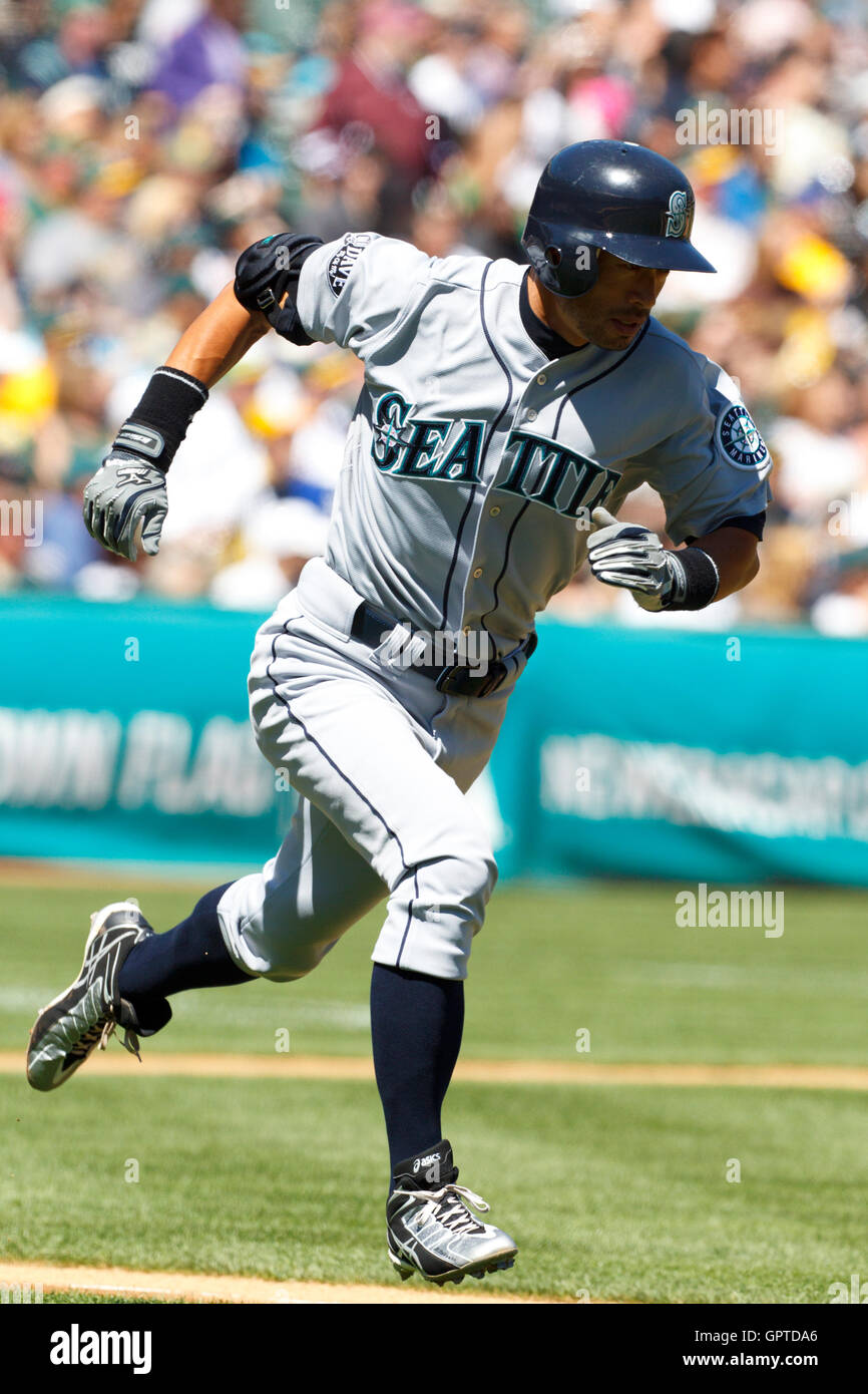 Seattle mariners ichiro suzuki after hi-res stock photography and ...
