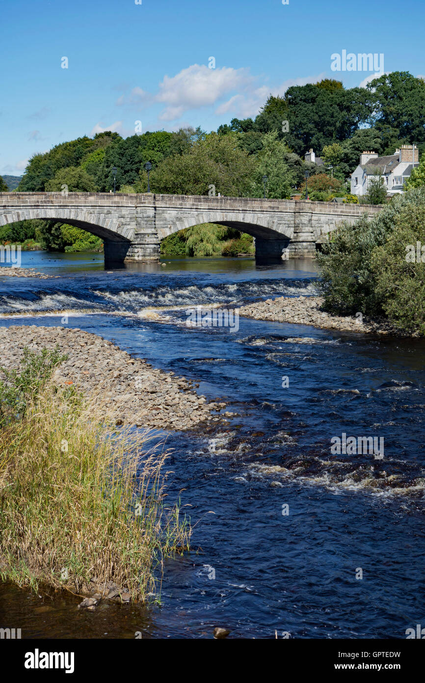River cree hi-res stock photography and images - Alamy