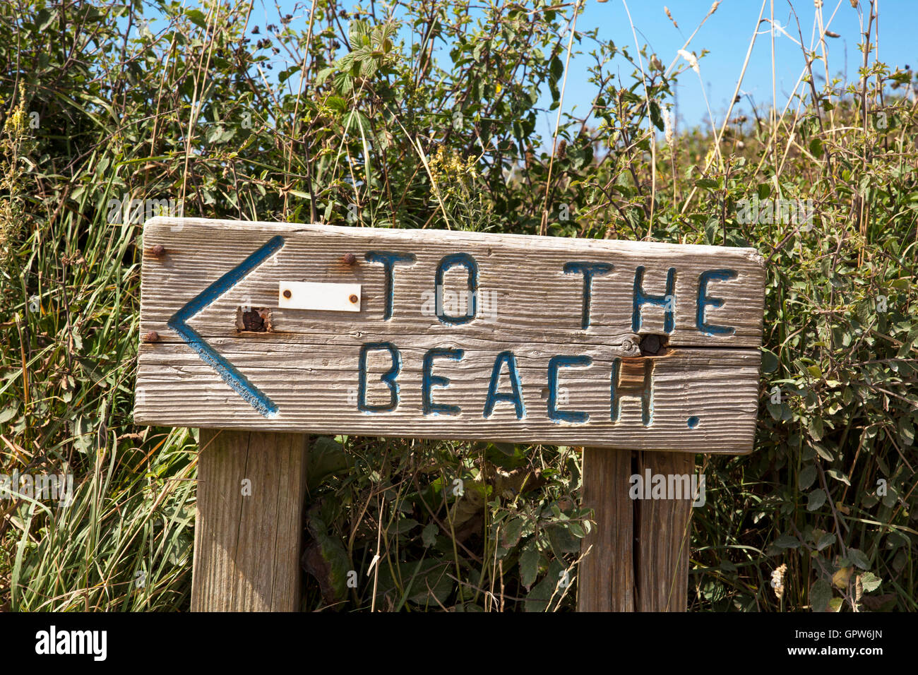 Coast path sign beach hi-res stock photography and images - Alamy