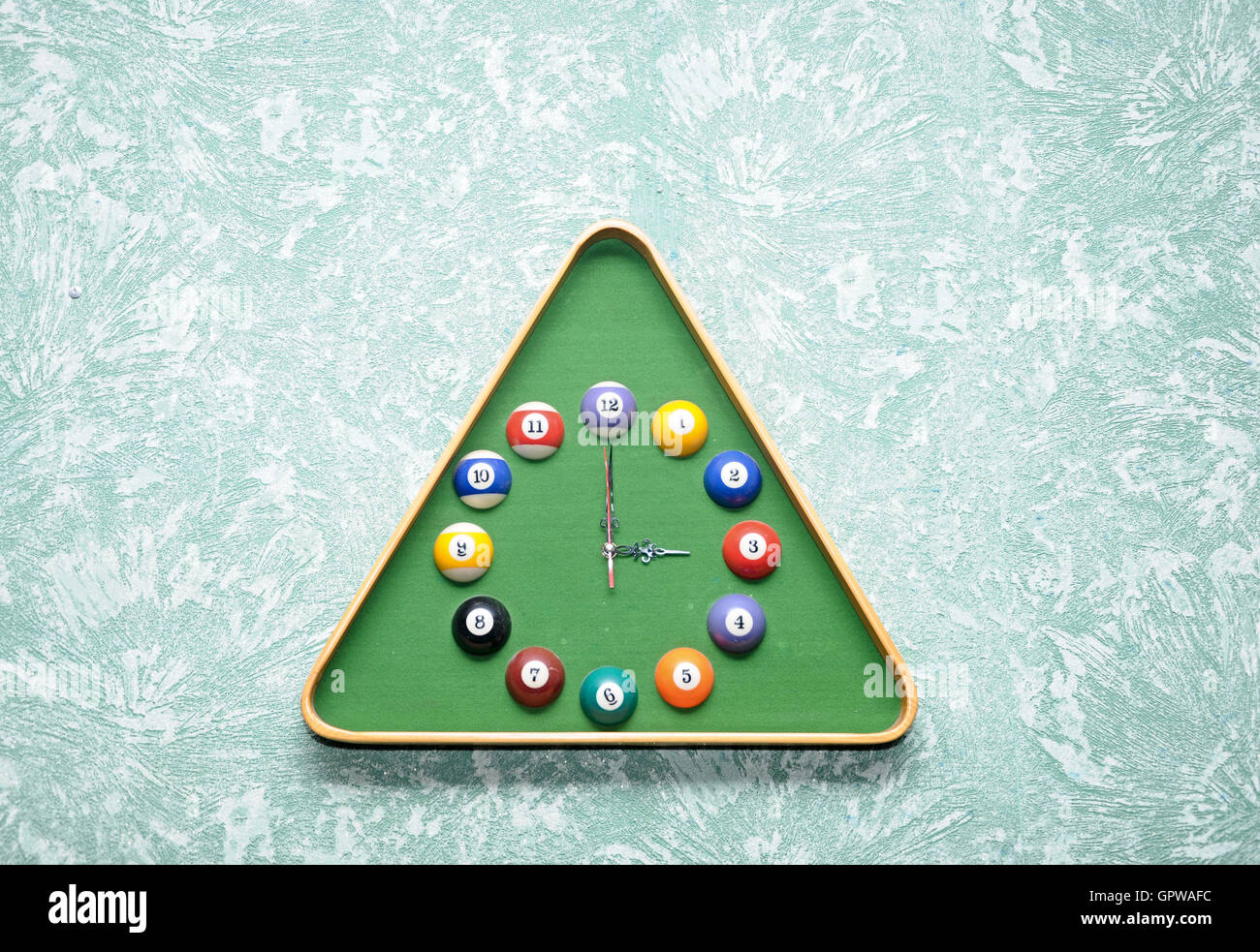 Triangle frame hi-res stock photography and images - Alamy