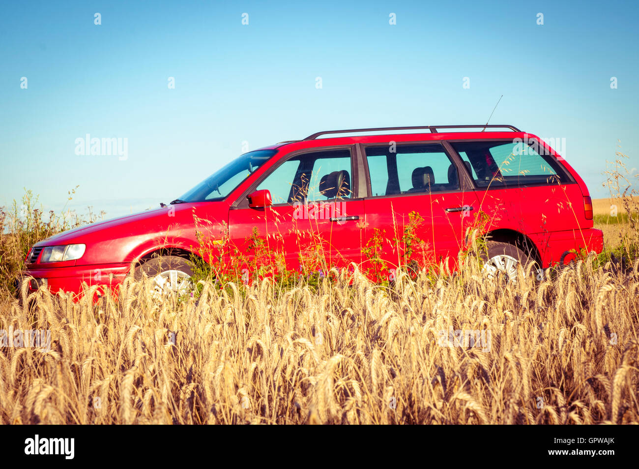 Blue and red car isolated hi-res stock photography and images - Alamy
