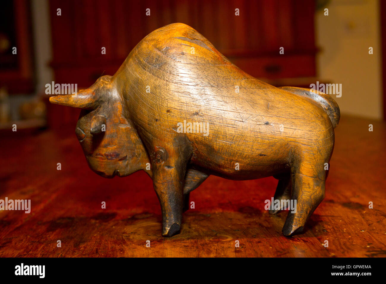 Wooden Bull Statue Stock Photo - Alamy