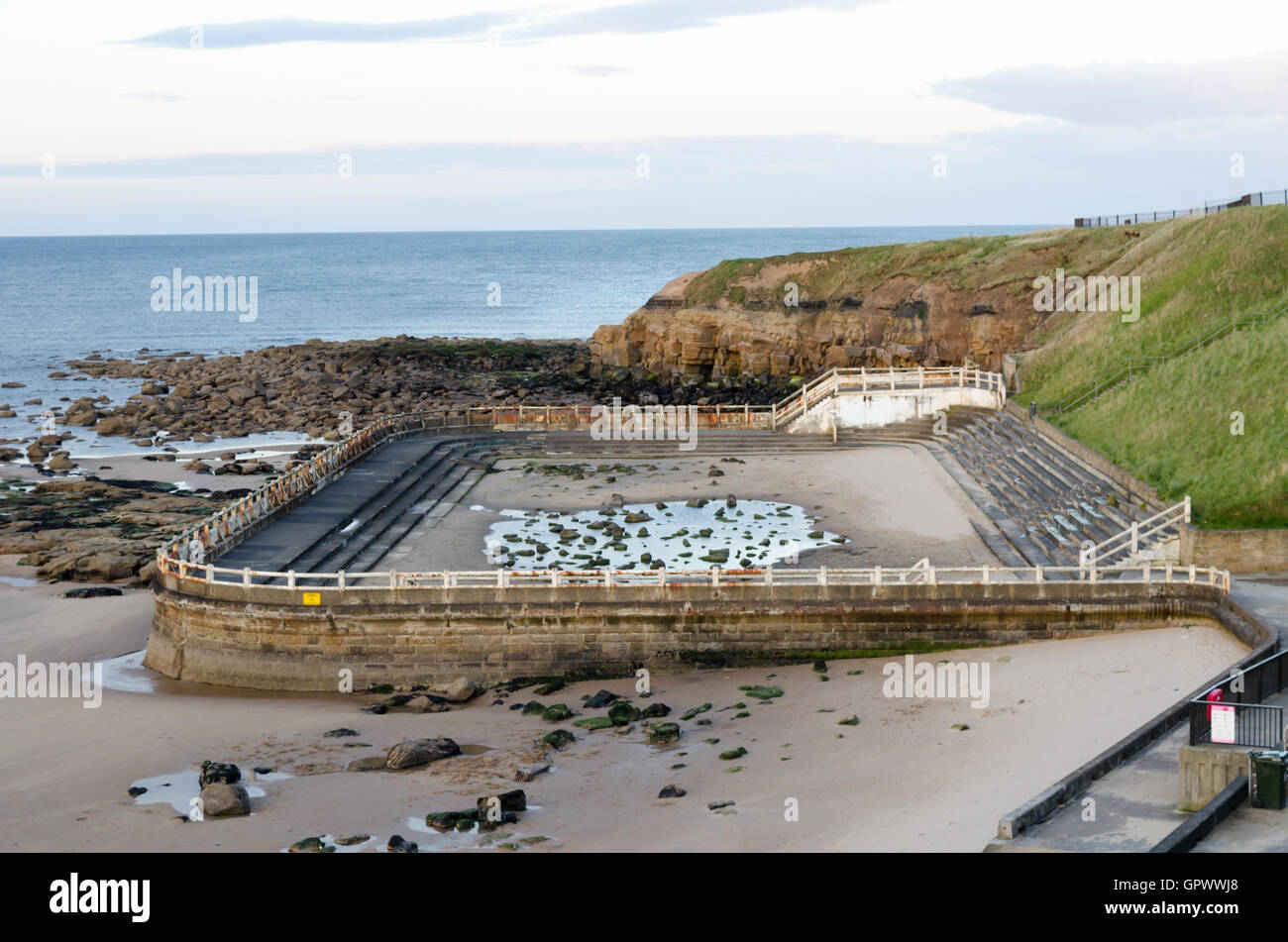 Tynemouth Outdoor Pool (Lido) at Longsands, Tynemouth Stock Photo - Alamy