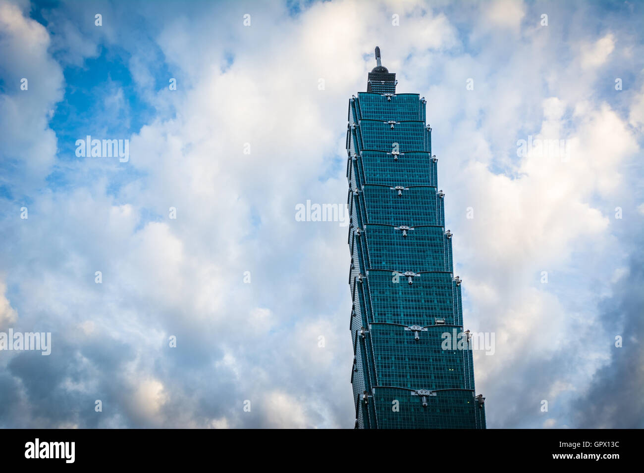 Taipei 101 at sunset, in Taipei, Taiwan Stock Photo - Alamy
