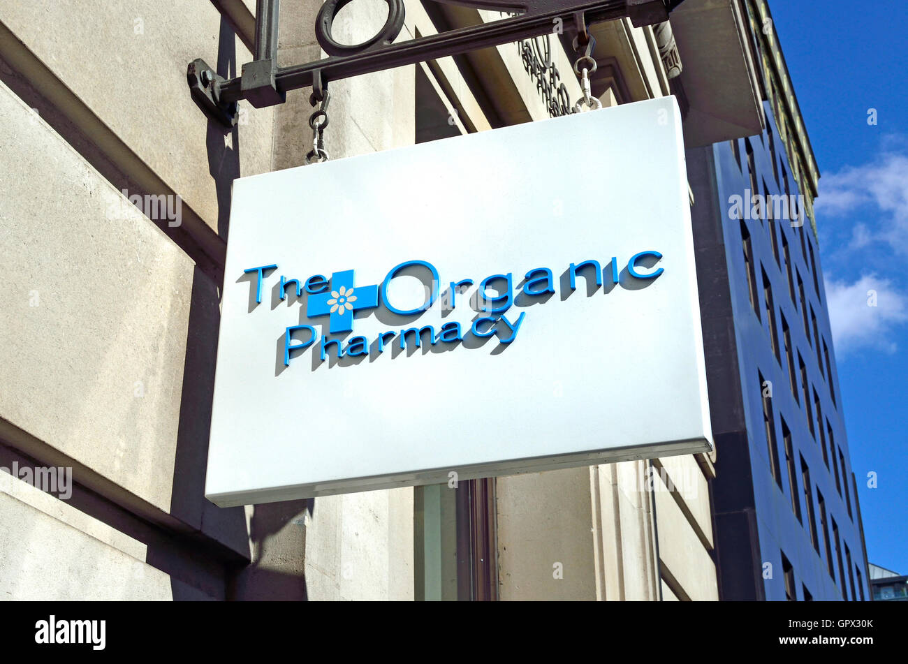 Beauty products hi-res stock photography and images - Alamy