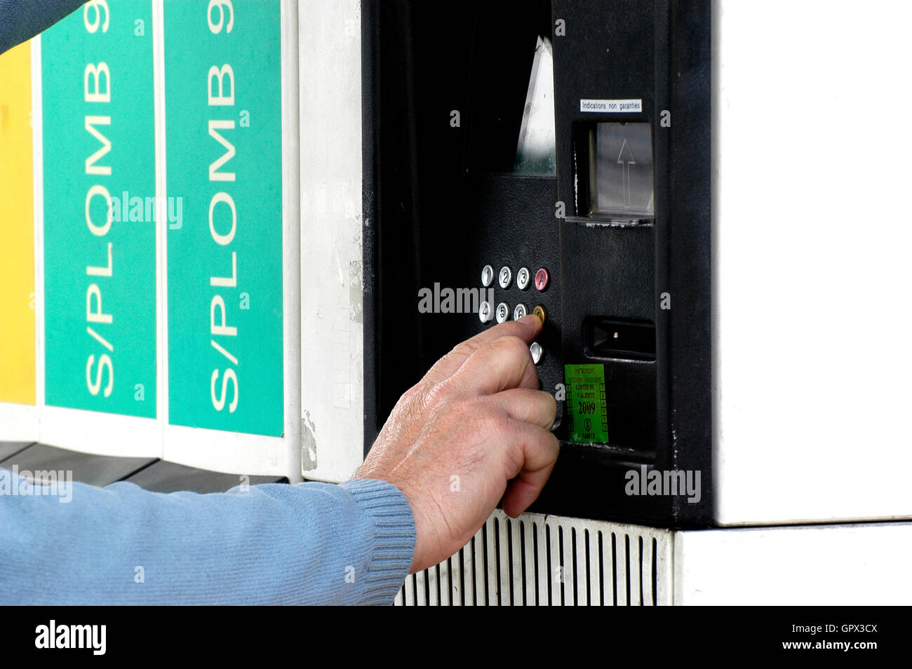 Focus on the keyboard of an automatic pump at a gas station Stock Photo ...