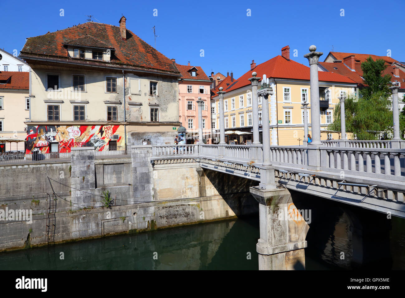 Cobblers' Bridge (Čevljarski most) in Ljubljana, Slovenia Stock Photo ...
