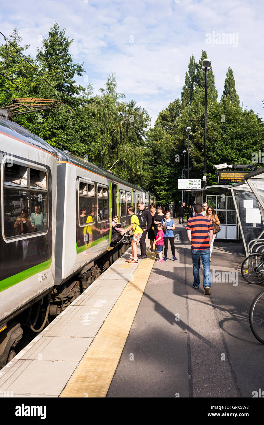 Abbey train line hi-res stock photography and images - Alamy