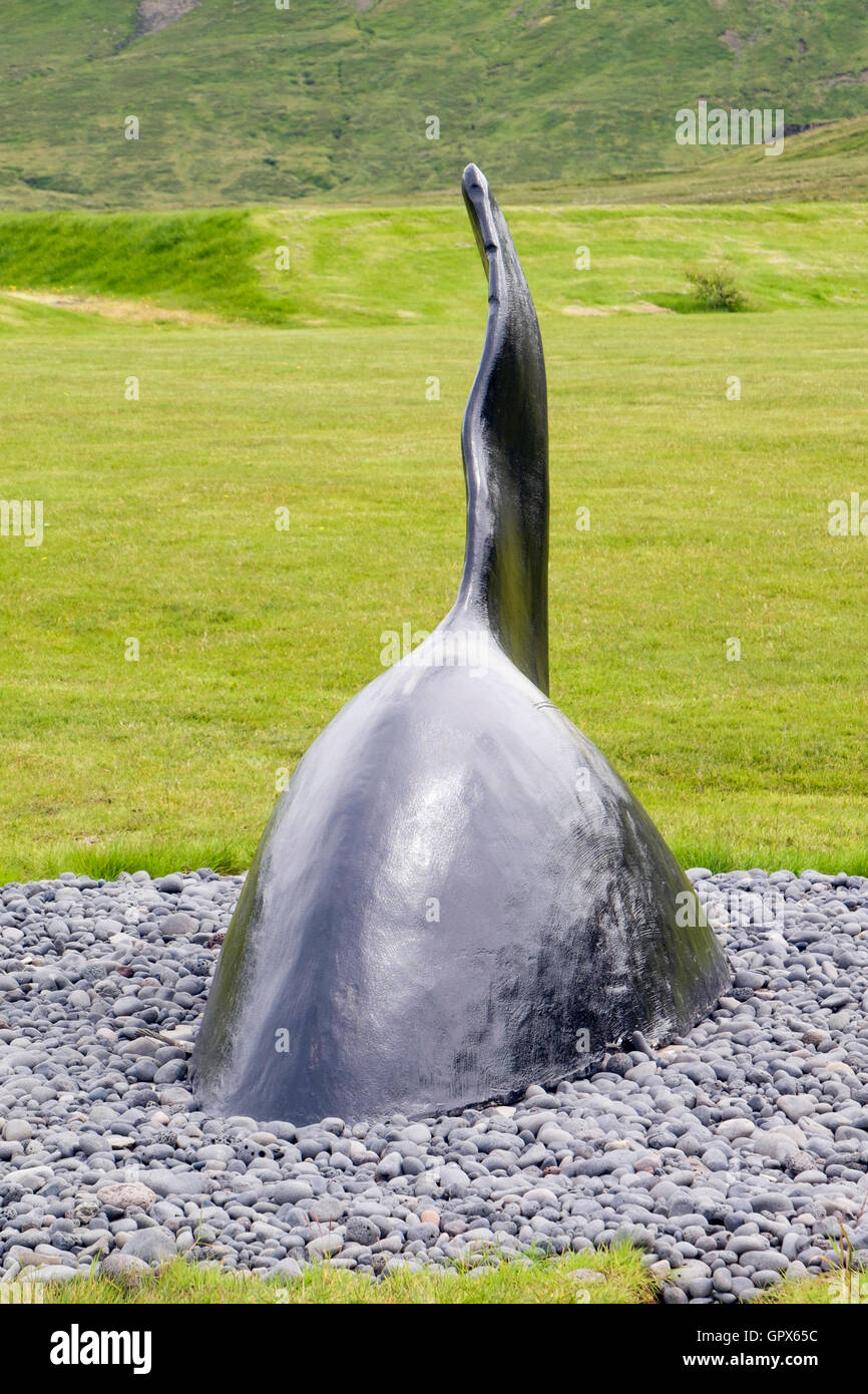 Male orca sculpture hi-res stock photography and images - Alamy
