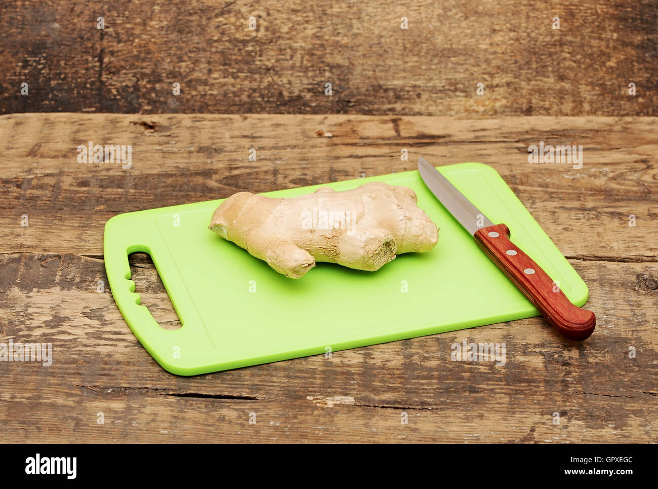 Chopped root ginger hi-res stock photography and images - Alamy