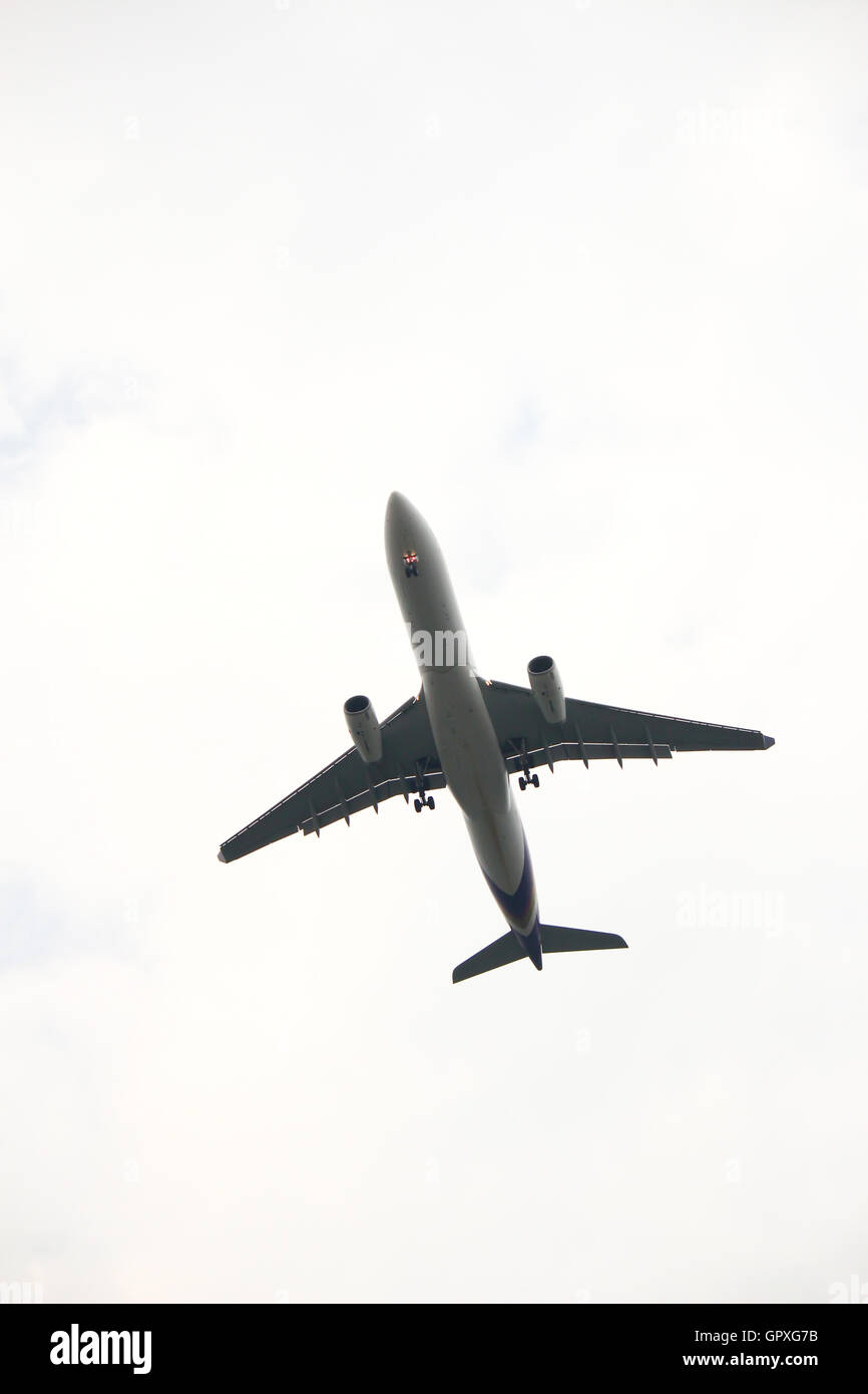 Large airplane model hi-res stock photography and images - Alamy