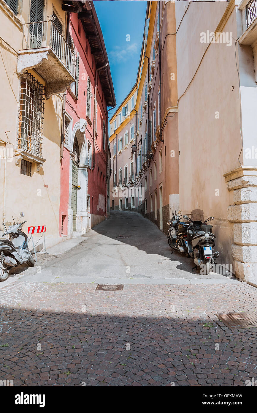 the ancient are narrow street in Italy Stock Photo - Alamy