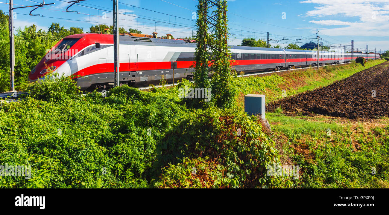 Modern express locomotive hi-res stock photography and images - Alamy