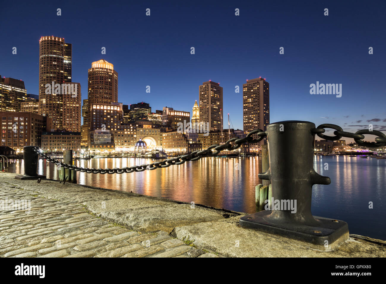 Shot night in boston hi-res stock photography and images - Alamy