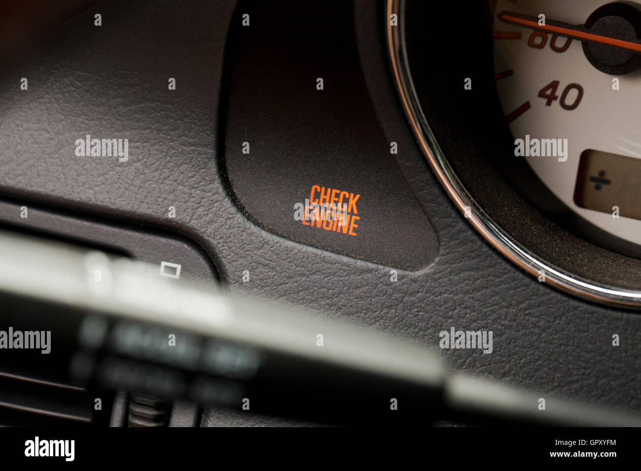 Dashboard warning light hi-res stock photography and images - Alamy