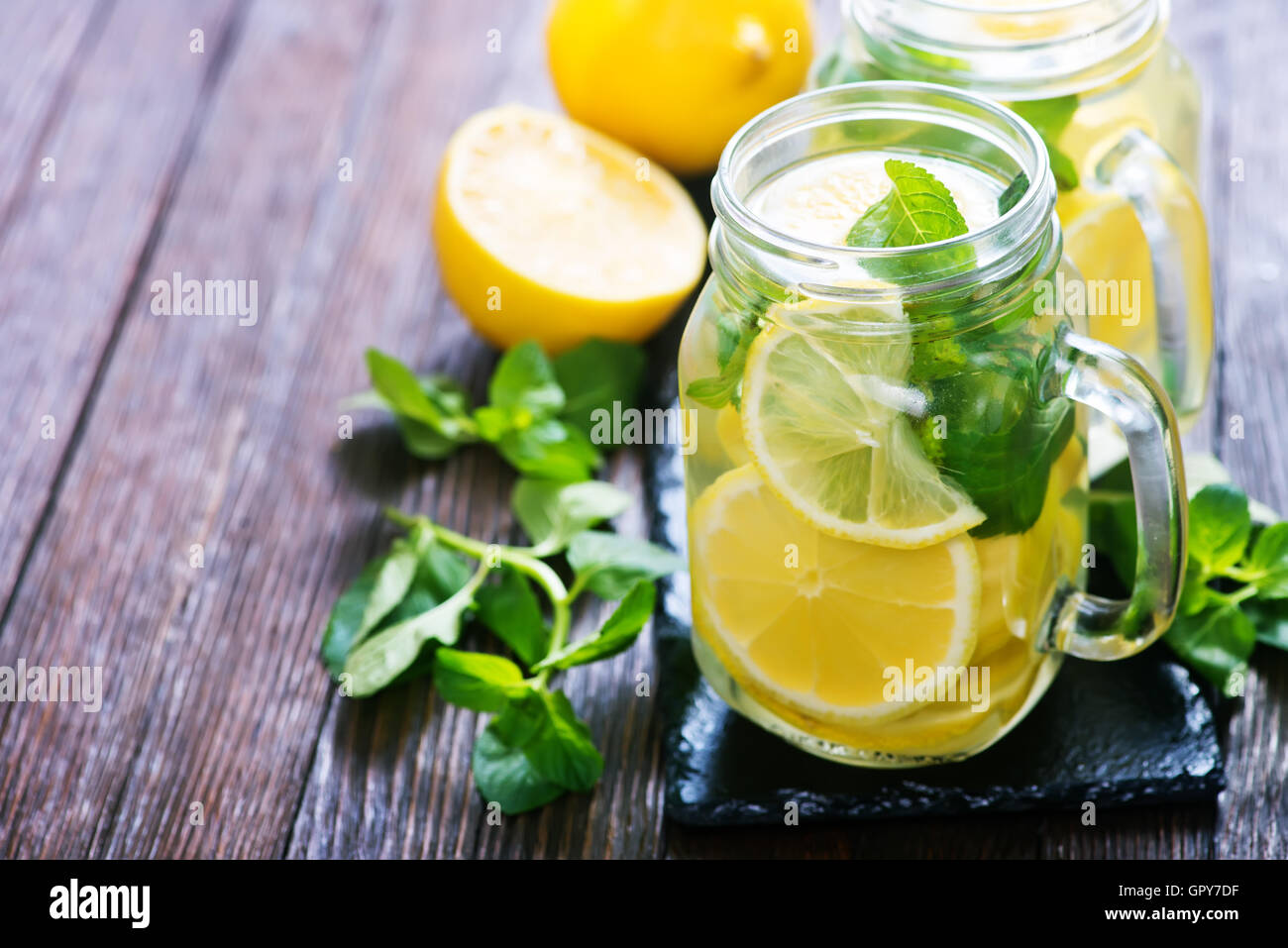 Lemonate hi-res stock photography and images - Alamy