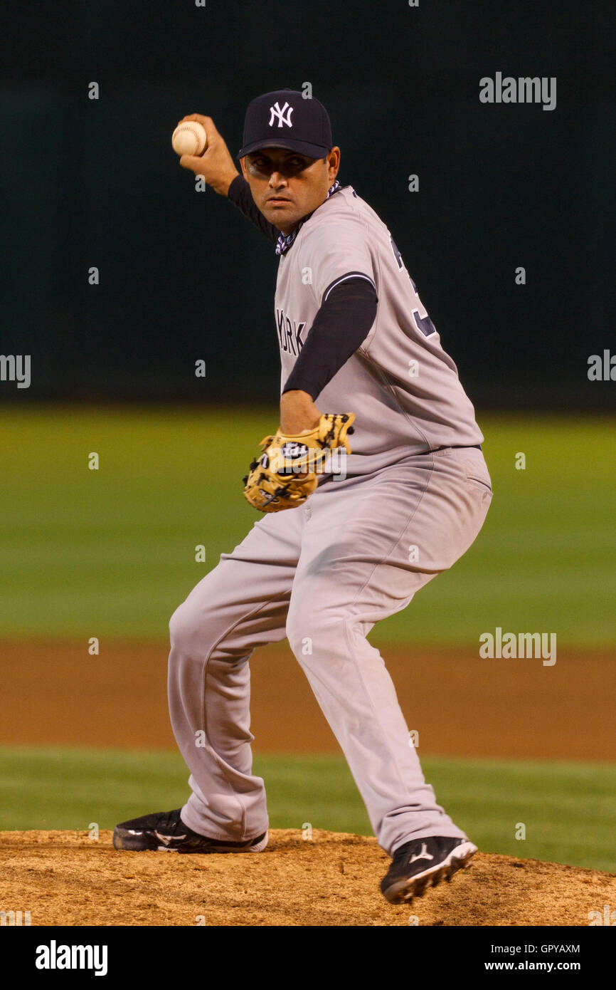 New York Yankees Relief Pitcher High Resolution Stock Photography and ...