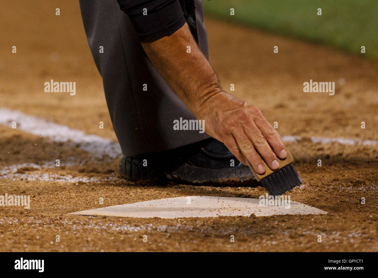 Phil cuzzi hi-res stock photography and images - Alamy