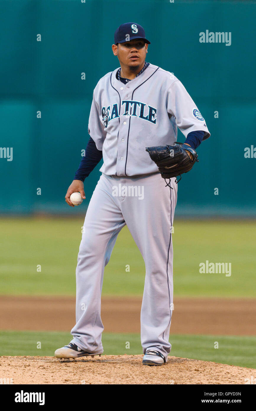 July 5, 2011; Oakland, CA, USA; Seattle Mariners starting pitcher Felix ...