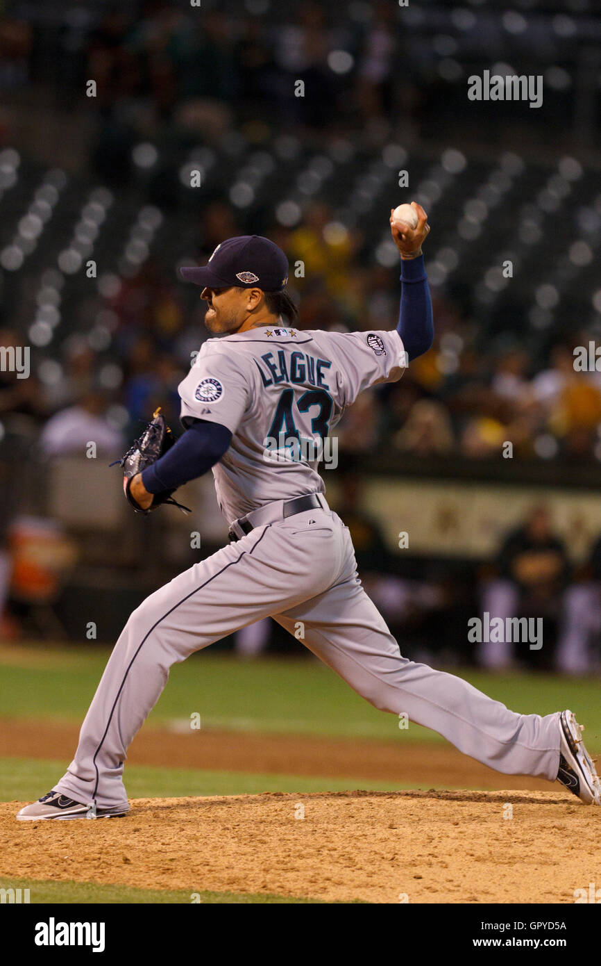July 5, 2011; Oakland, CA, USA; Seattle Mariners relief pitcher Brandon ...
