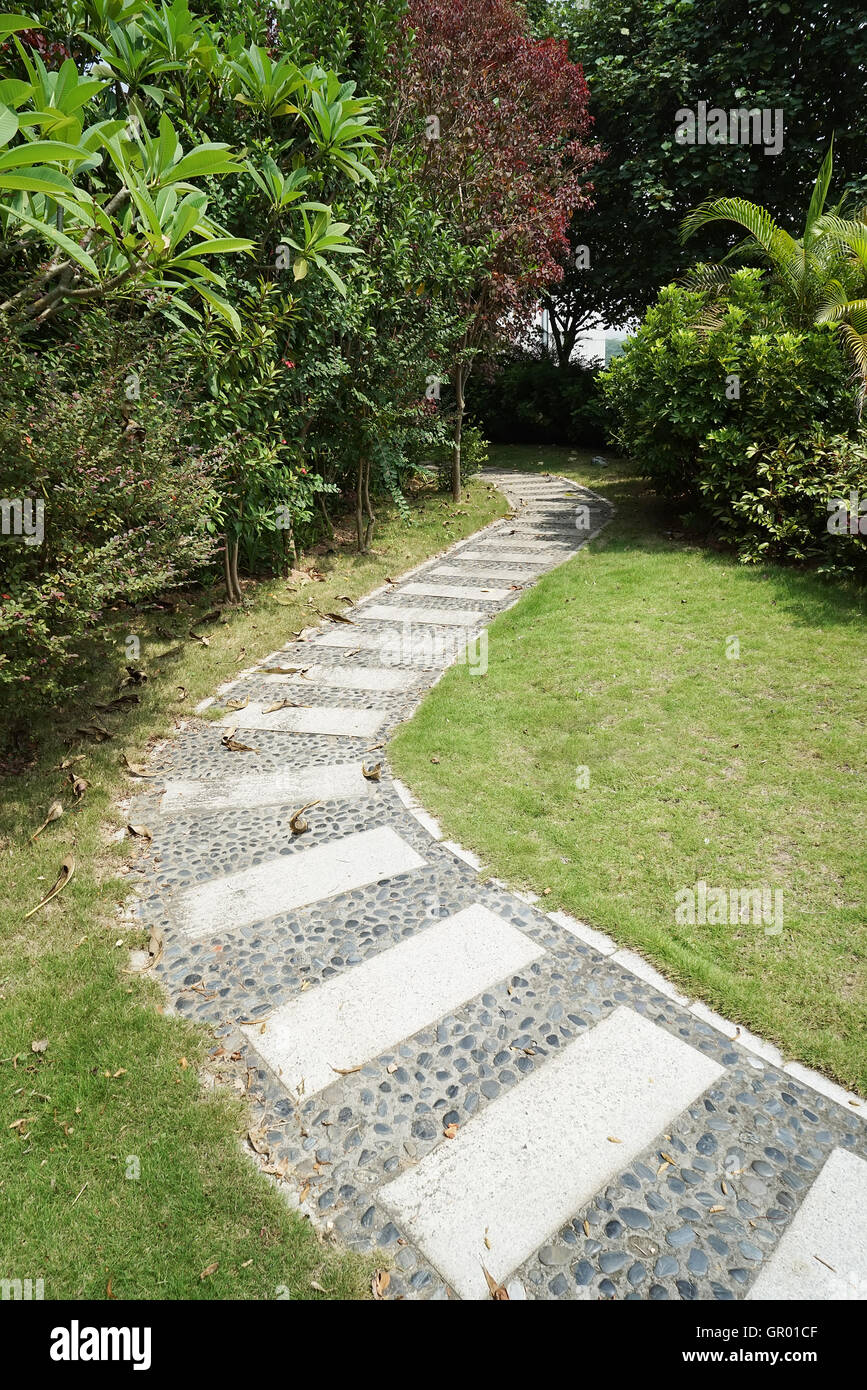 walkway in a beautiful Park Stock Photo - Alamy walkway in a beautiful Park Stock Photo - Alamy