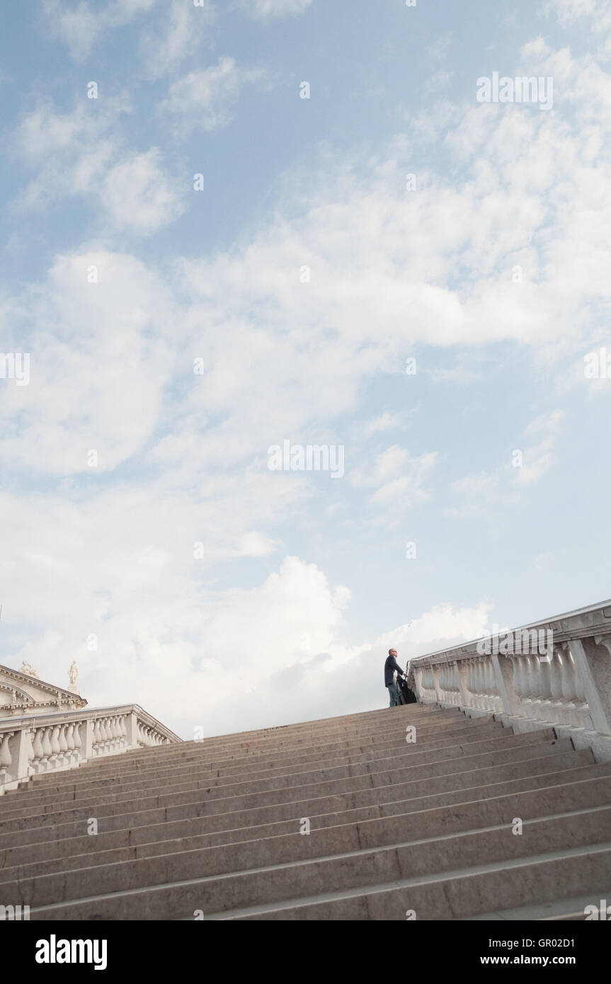 Iconic thinker hi-res stock photography and images - Alamy