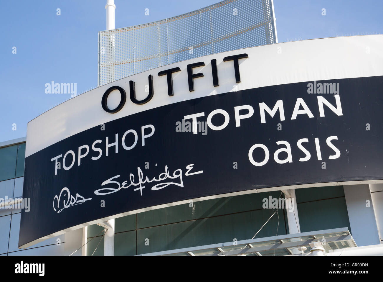 Oasis shop sign hi-res stock photography and images - Alamy