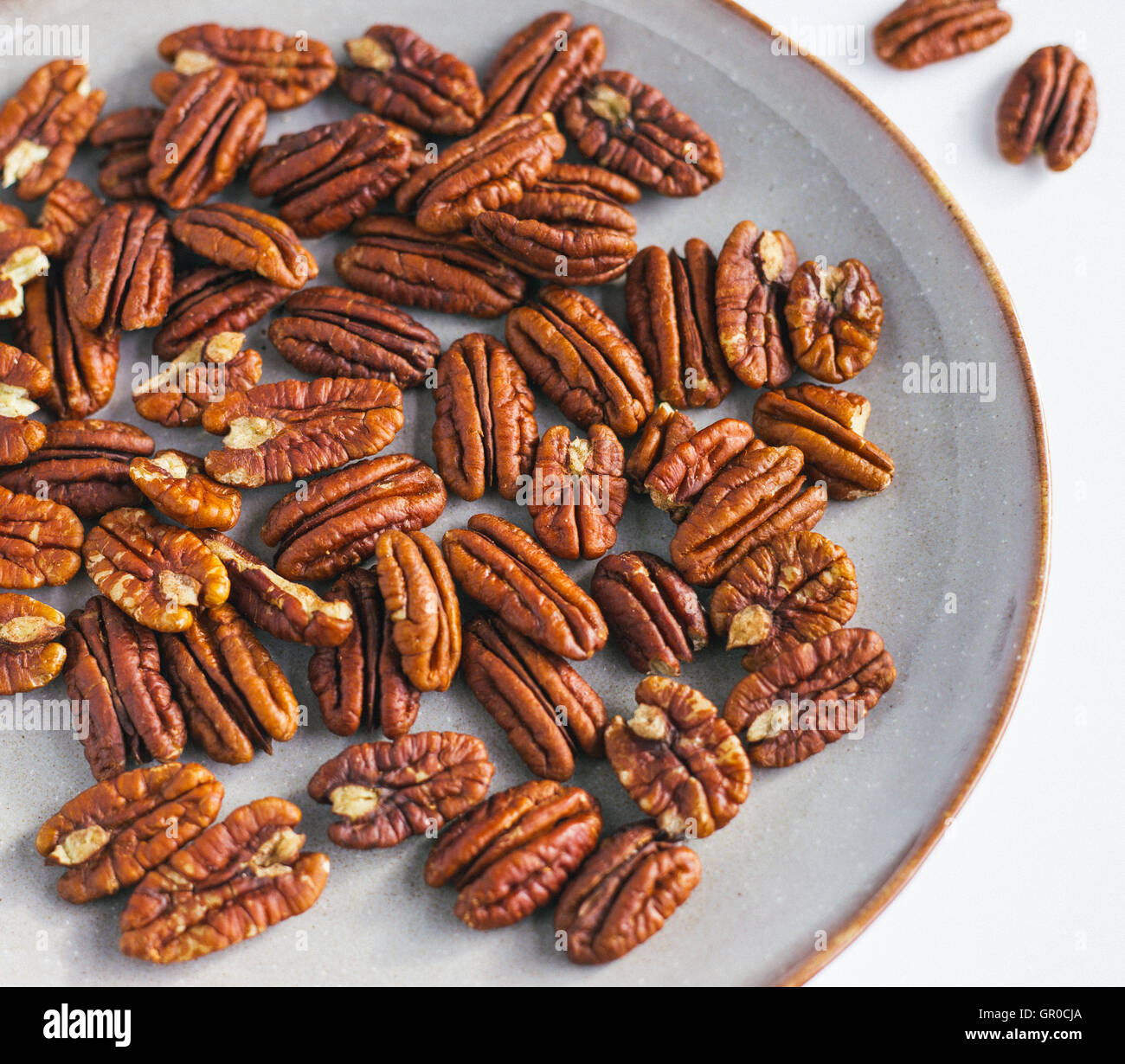 Pecan nuts hi-res stock photography and images - Alamy