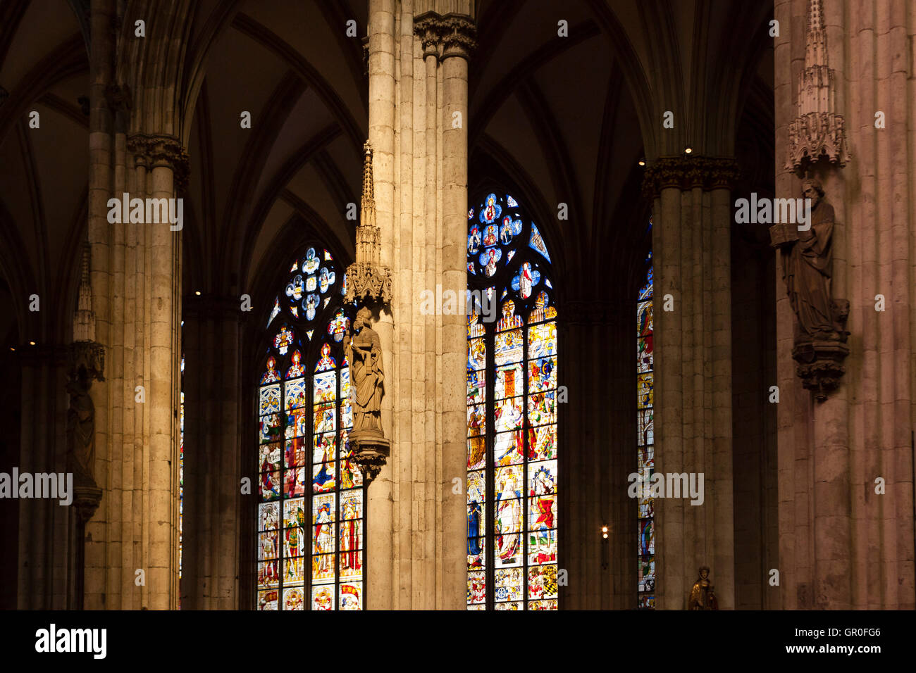 Köln dom innen hi-res stock photography and images - Alamy