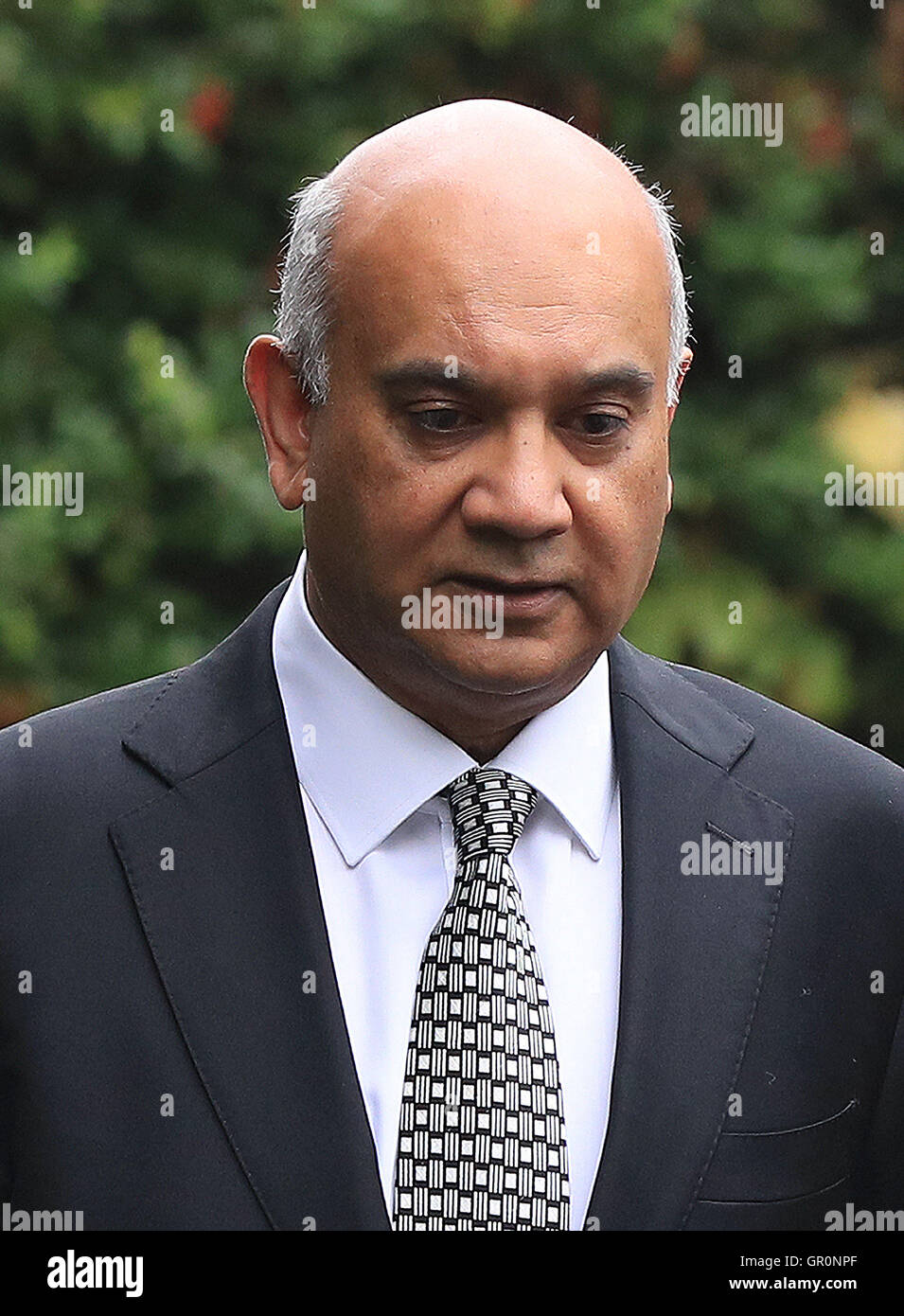 Labour mp keith vaz leaves hi-res stock photography and images - Alamy