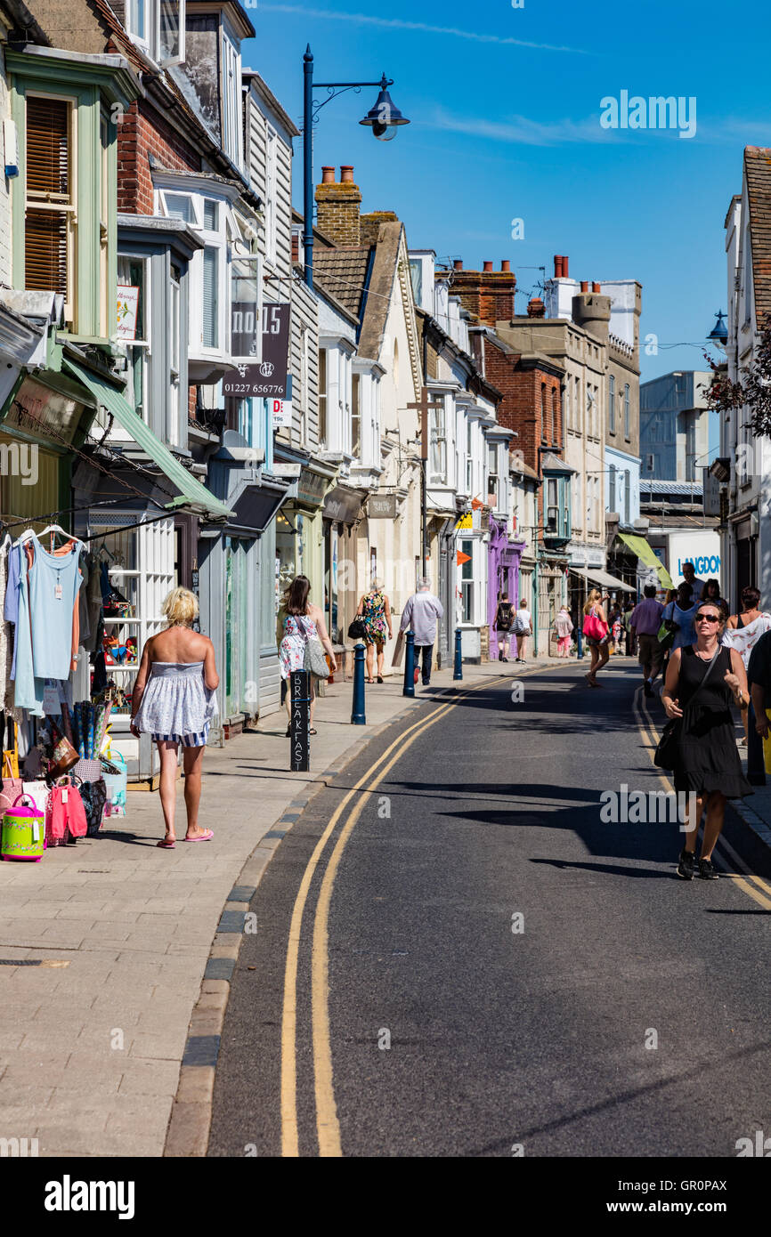Shopping kent hi-res stock photography and images - Alamy