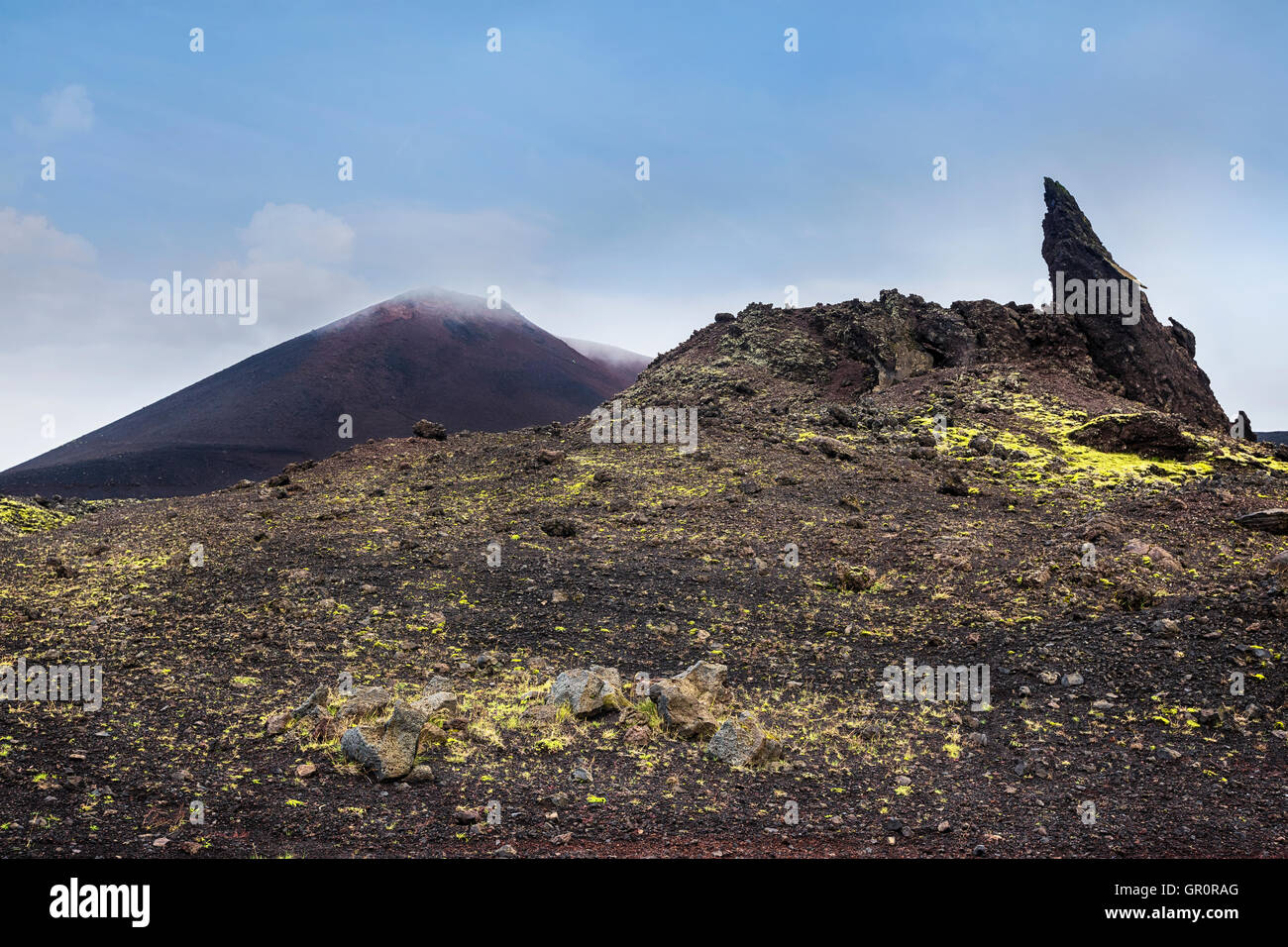 Eldfell volcano 1973 hi-res stock photography and images - Alamy
