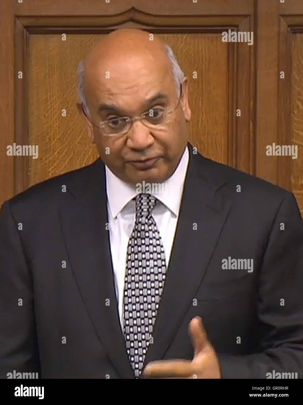 Labour MP Keith Vaz speaks in the House of Commons, London Stock Photo ...