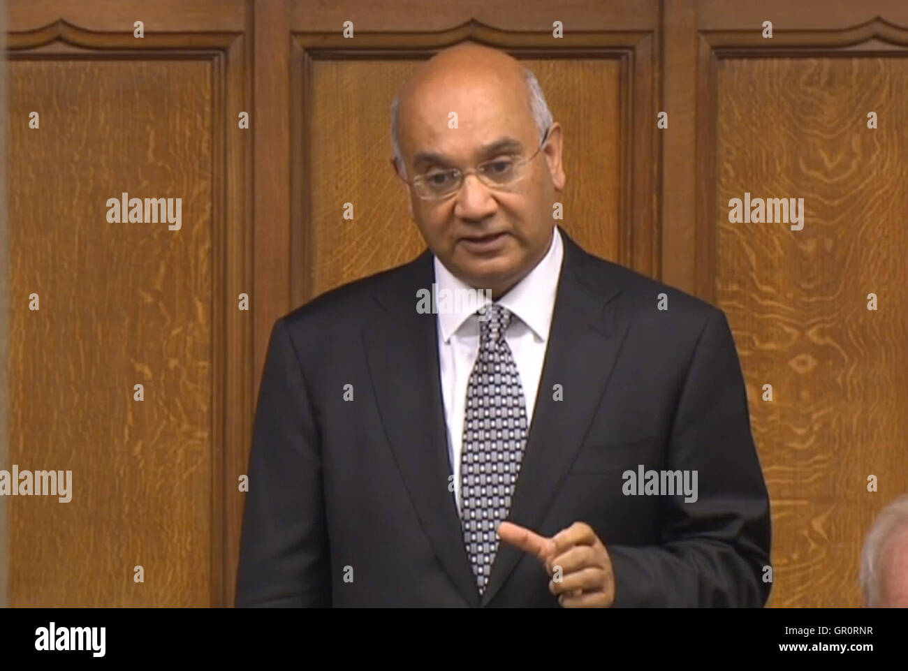 Labour MP Keith Vaz speaks in the House of Commons, London Stock Photo ...