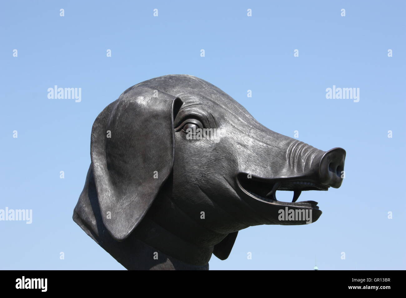 Large animal head in front of the Upper Belvedere Palace in Vienna ...