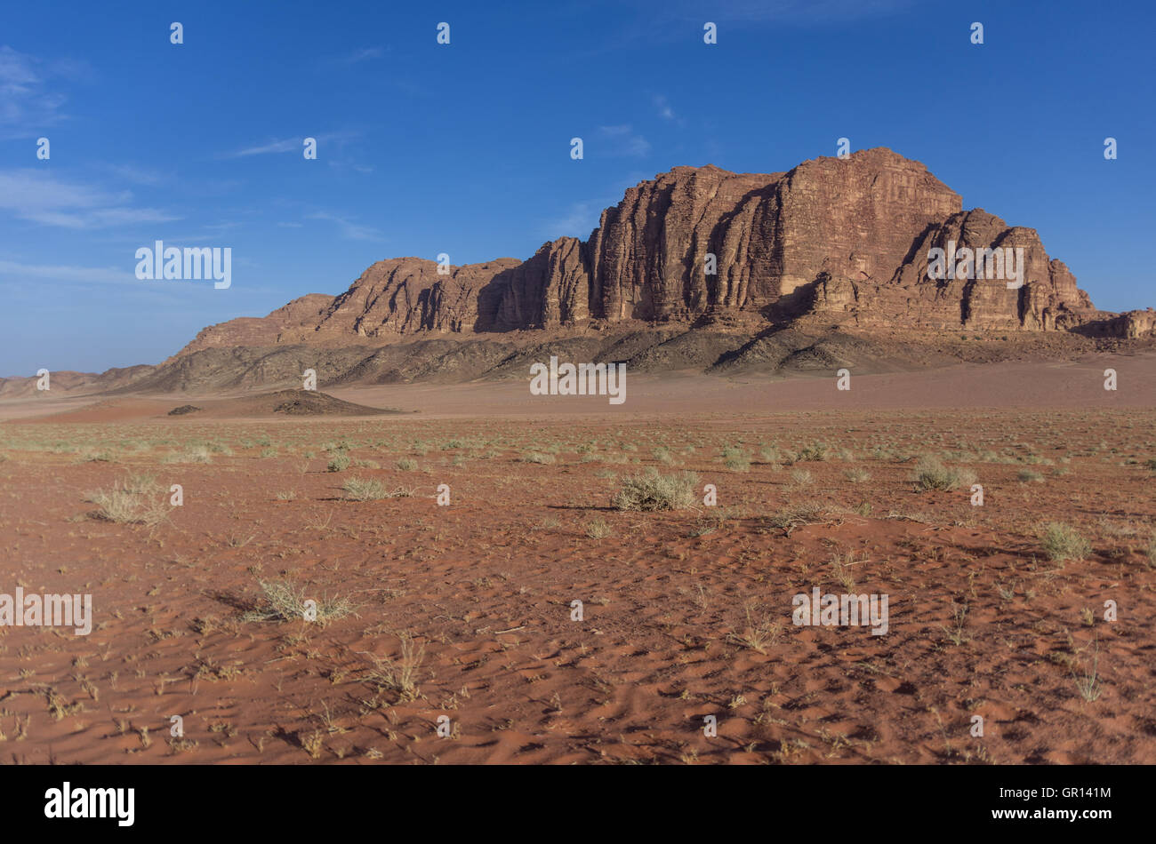 Nature, desert and rocks of Wadi Rum (Valley of the Moon), Jordan ...