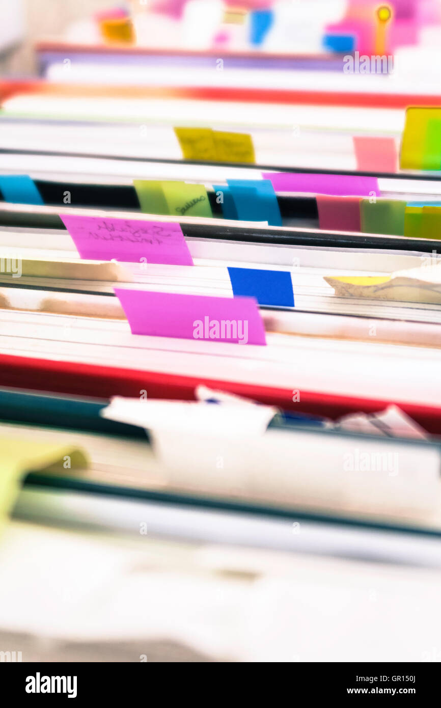 Multiple books hi-res stock photography and images - Alamy