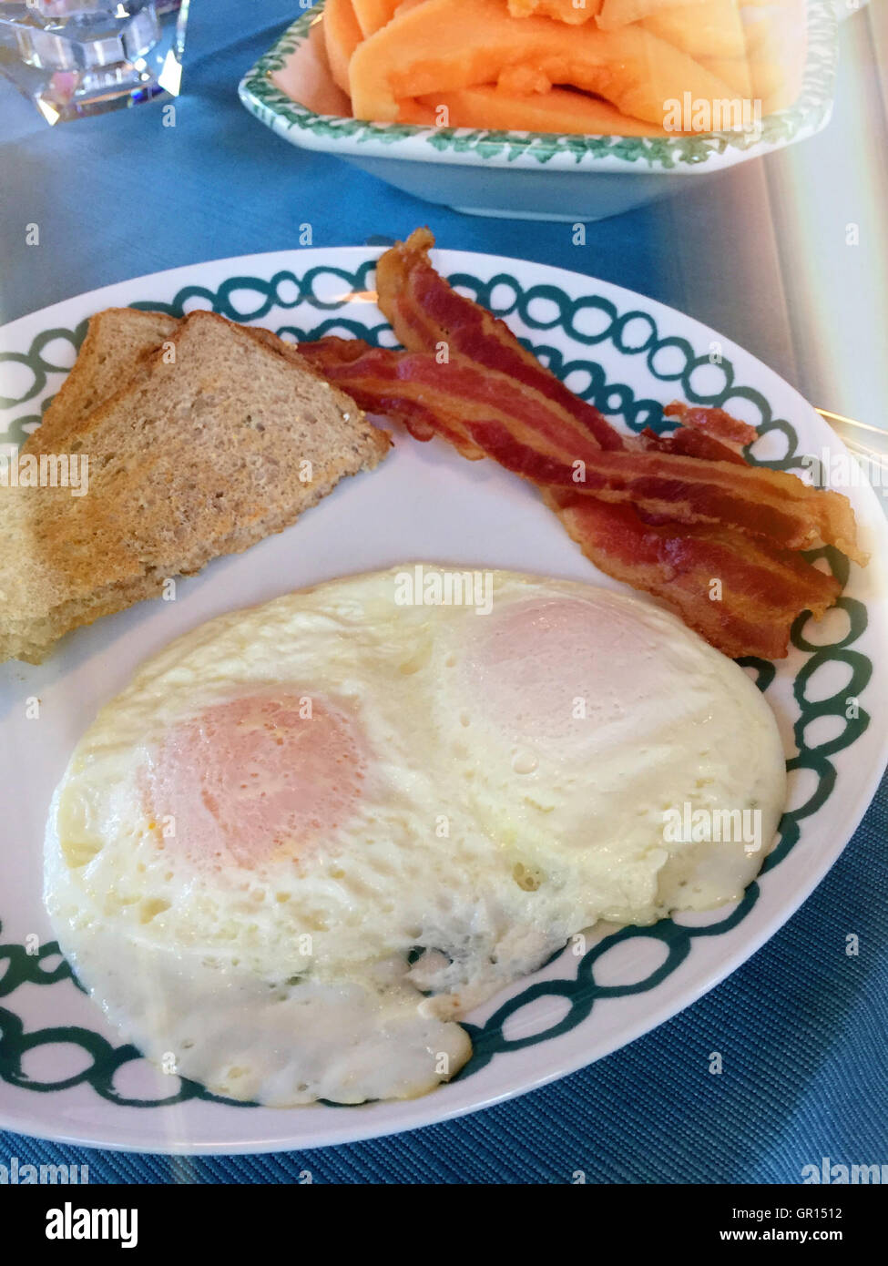American breakfast plates hi-res stock photography and images - Alamy