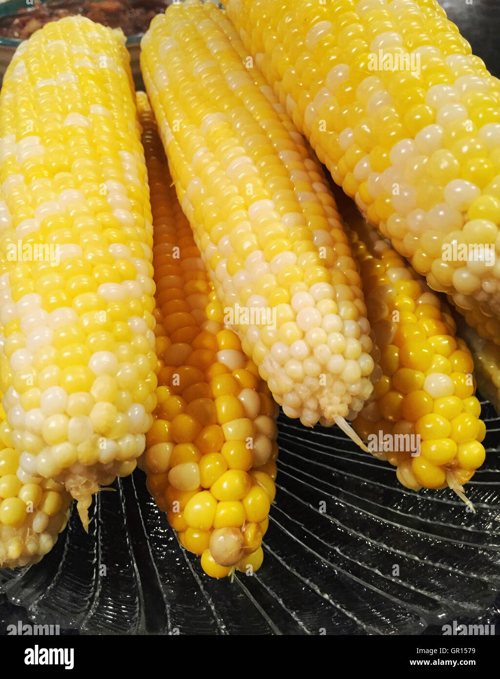 Ears fresh sweet corn hi-res stock photography and images - Alamy