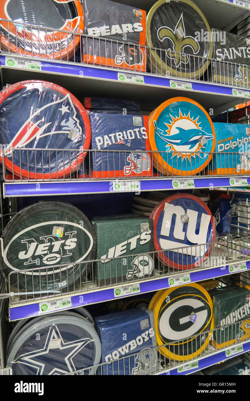 Party City Store Interior, NYC Stock Photo - Alamy