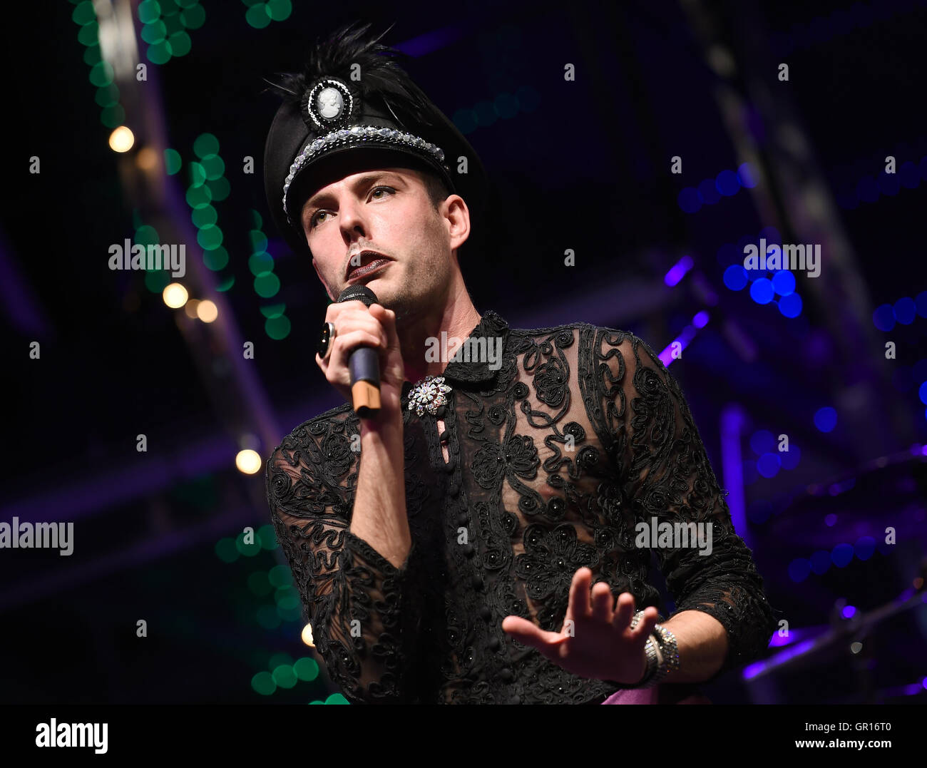 Berlin, Germany. 5th Sep, 2016. Singer Jack Woodhead on stage during ...