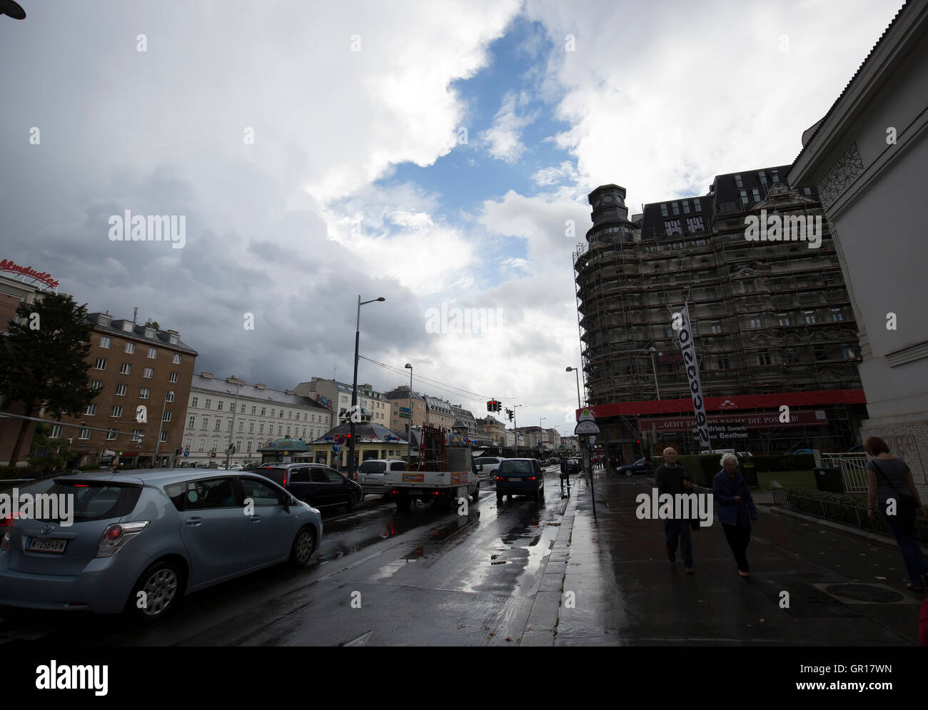 Vienna, Austria. 5th Sep, 2016. Austria Weather: A glimpse of blue sky ...