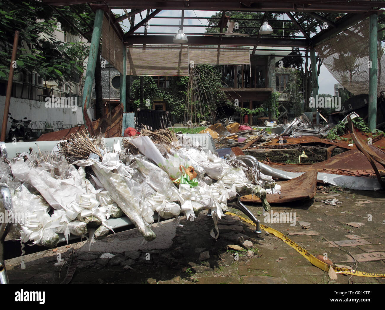 Holey artisan bakery hi-res stock photography and images - Alamy