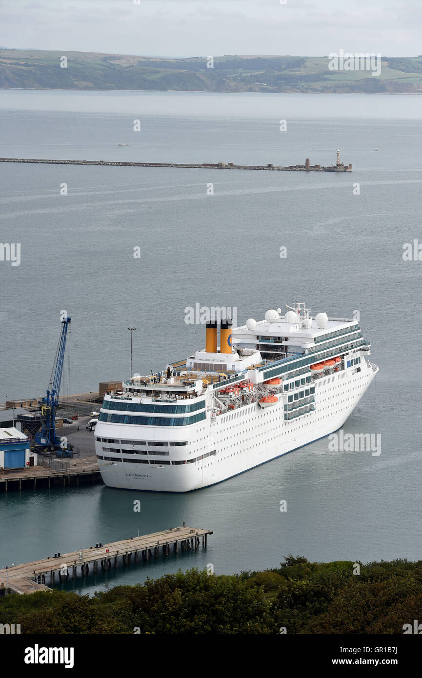 Costa neoRomantica cruise ship Stock Photo - Alamy